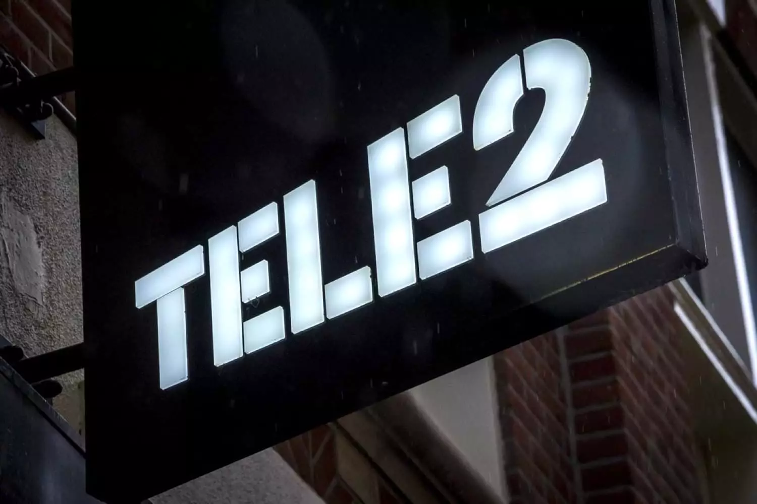 Pengendali selular Tele2 melancarkan pelan tarif yang paling menguntungkan di dunia pada harga yang rendah. 31427_1