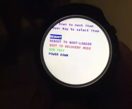 HTC HalfBeak Android Wear 3.