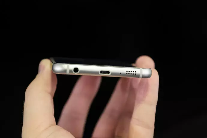 Galaxy S6 Edge Samsung RUSIJA ZDA kupi Ukrajina iPhone 6 Apple 6