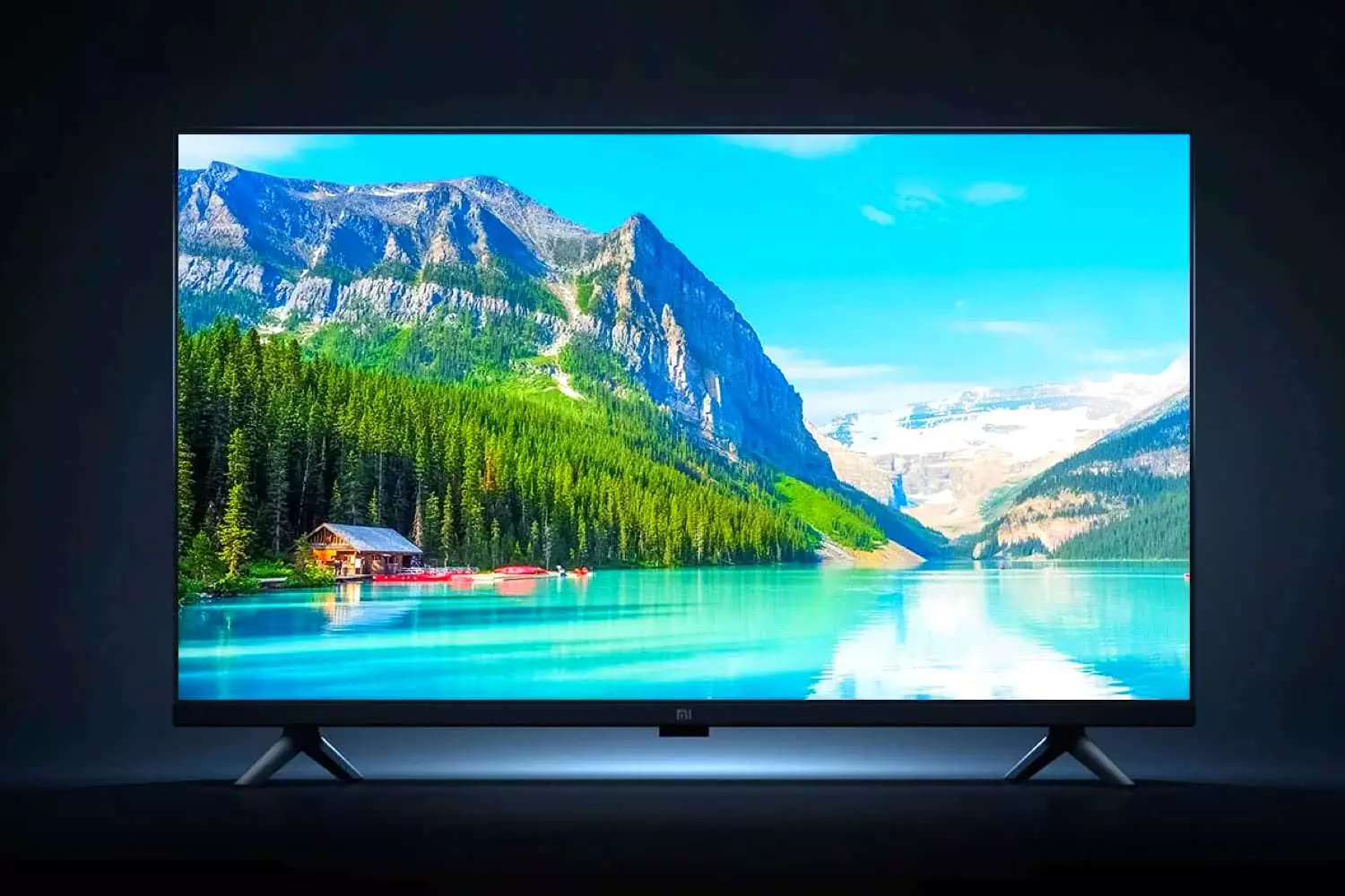 Inilabas ni Xiaomi ang isang badyet TV Mi TV E32S para sa 9,000 rubles 31771_1