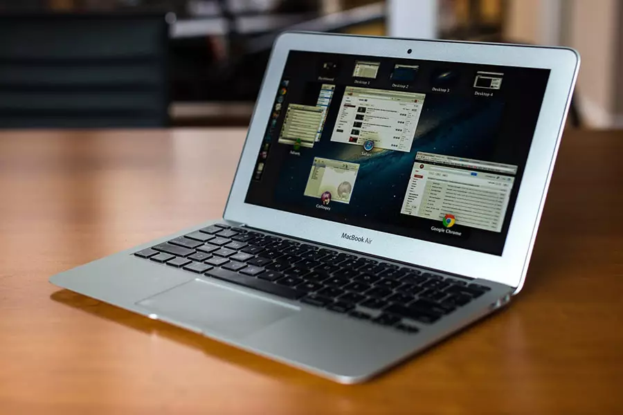 Ervaar met behulp van Ultrabook Apple MacBook Air 11 MID 2014