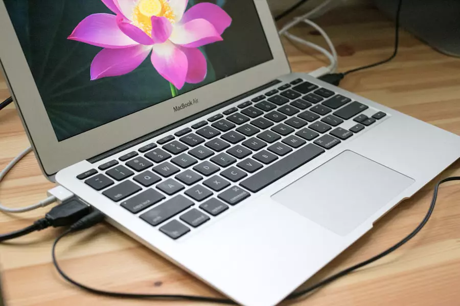 MacBook Air 11 2014 Русия Retina Преглед САЩ КУПЕТЕ 3