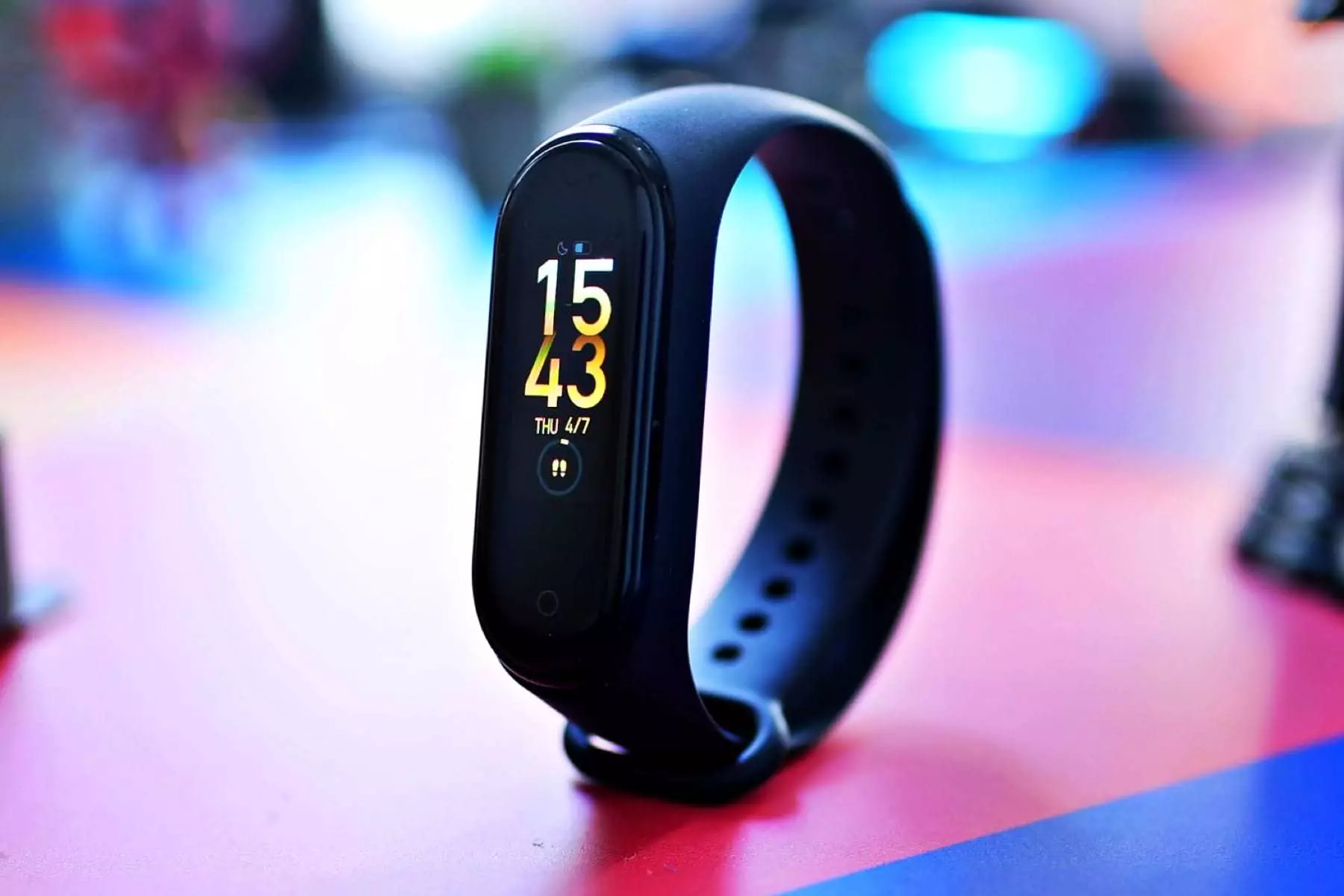 Xiaomi MI Band 4 jistgħu jinkisbu b'xejn 32223_1