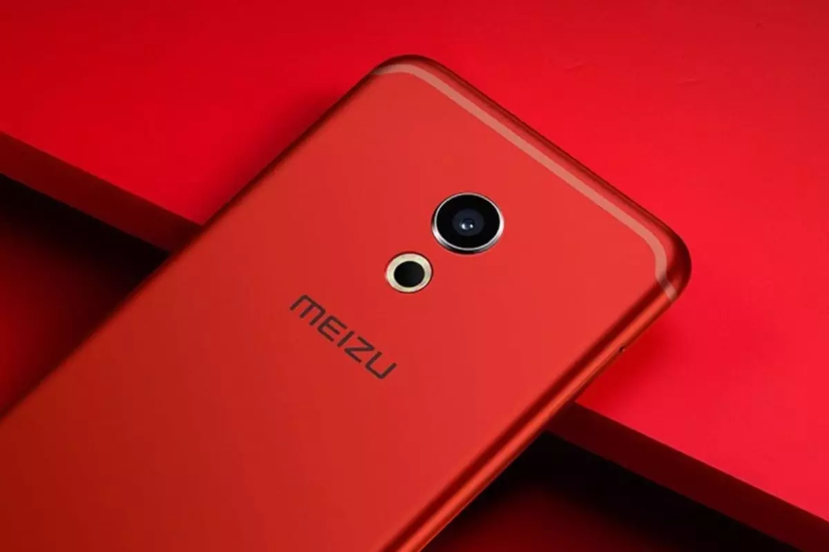 Tifozët do të jenë të kënaqur me një Meizu Pro 7 - smartphone me dy ekrane