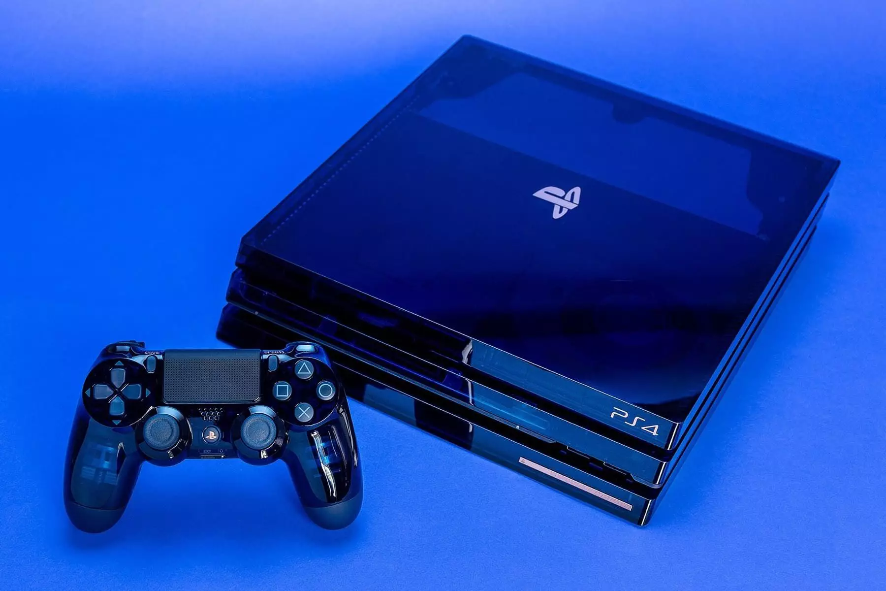 Sony PlayStation 4 kaping pindho kanthi ambruk kanthi rega 32693_2