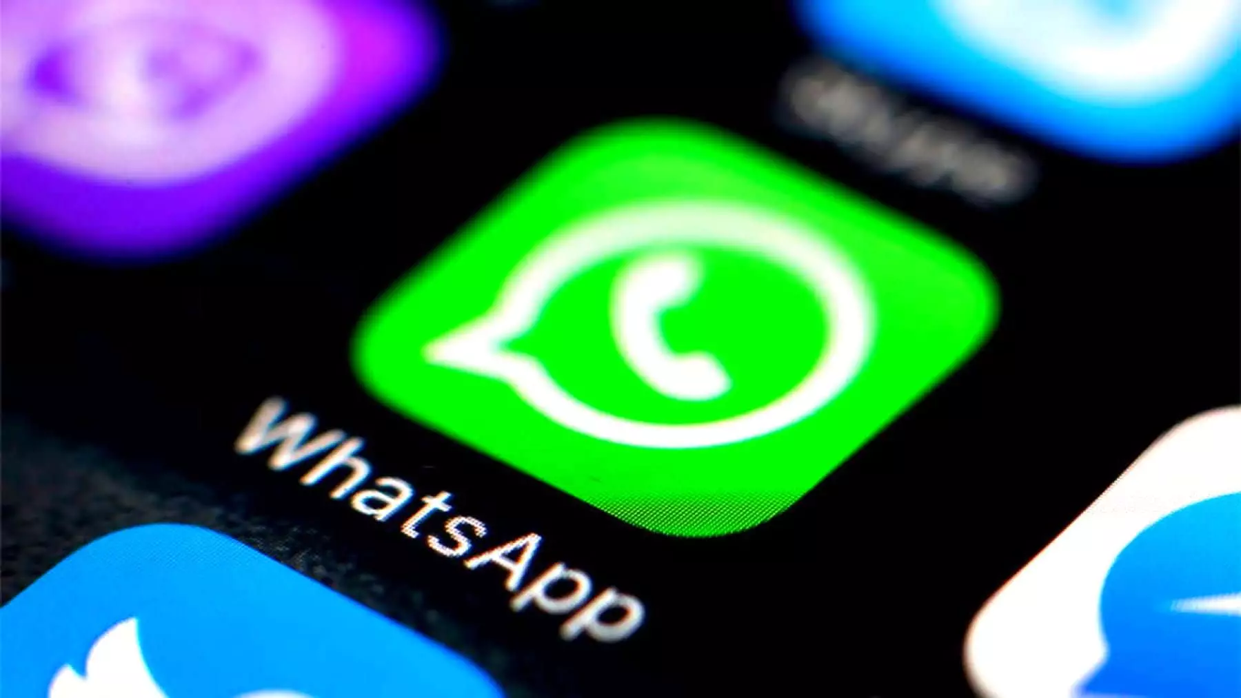 WhatsApp från 1: a dagen kommer att sluta arbeta för alltid på Android och iOS 32776_2