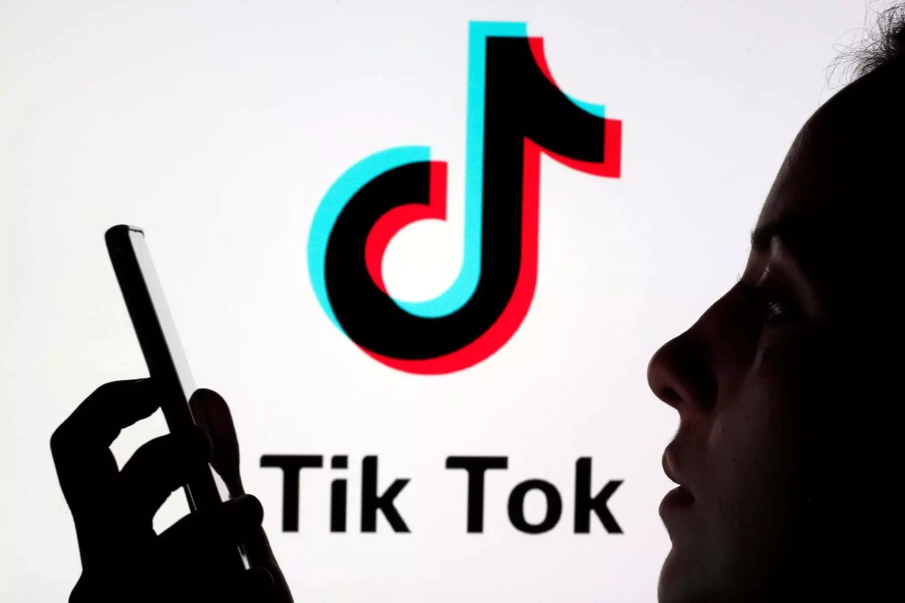 Tiktok სოციალური ქსელი გატეხილია. 1 მილიონი აბონენტი ახლა შეიძლება იყოს 1 წუთი 32841_1