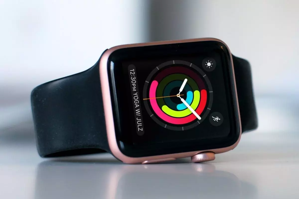 Tretia generácia Apple Watch Watch sa objaví na jeseň roku 2017