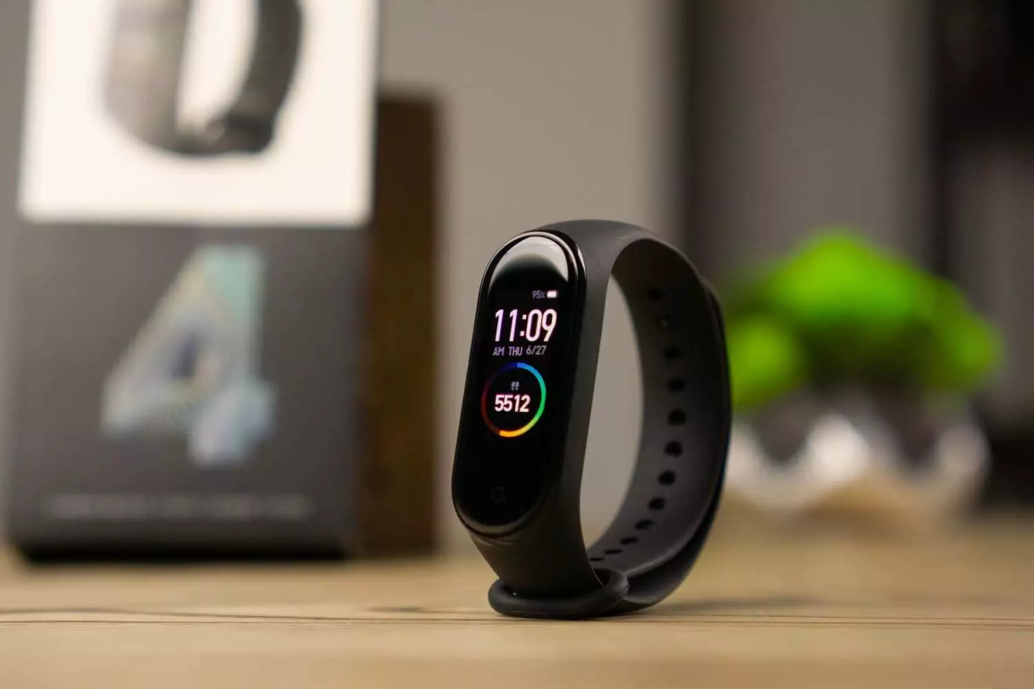 Xiaomi Mi Band 4 midlertidigt kan fås gratis med levering. 32943_1