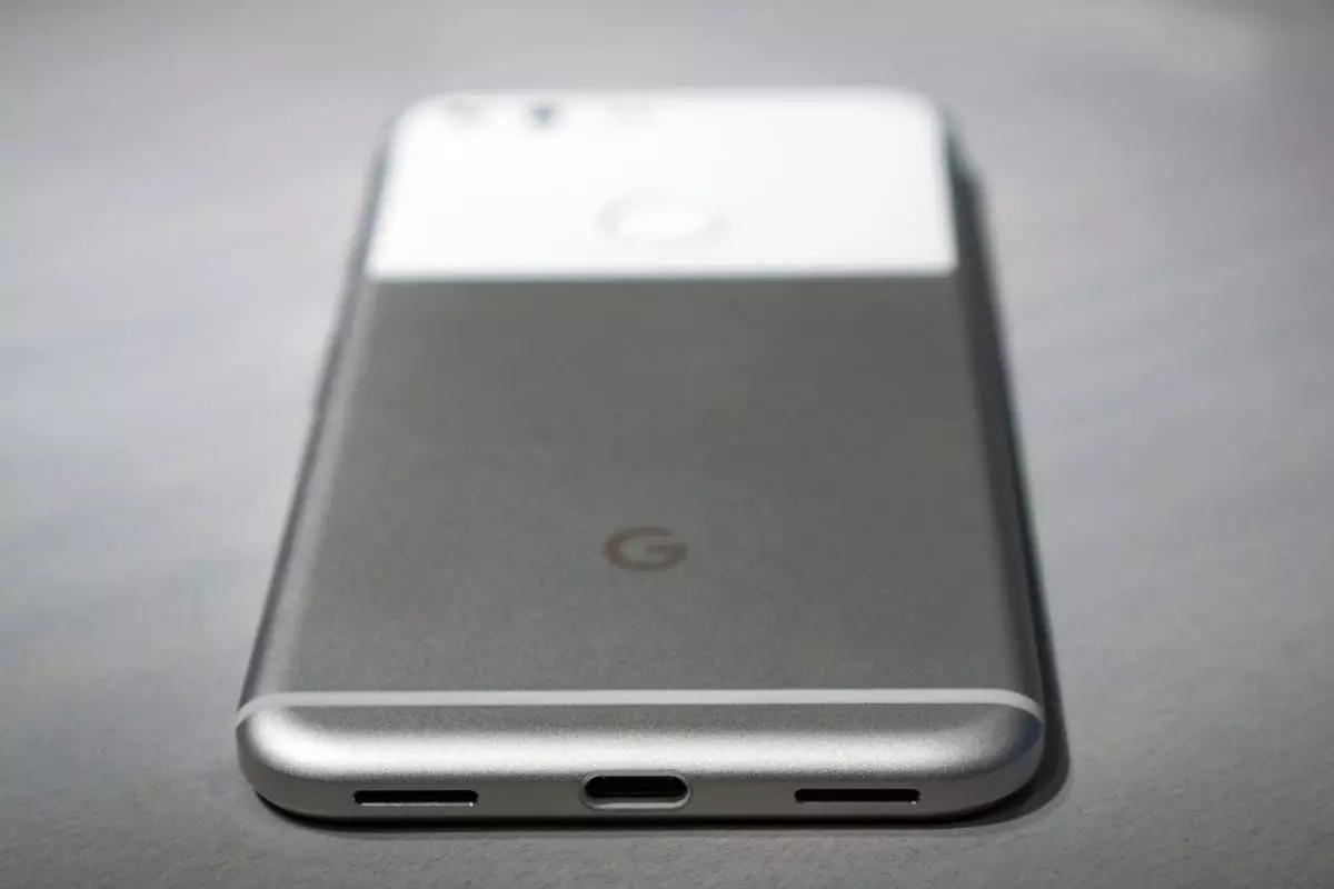 Google Pixel Nexus 5 סמאַרטפאָנע רוסלאַנד 3