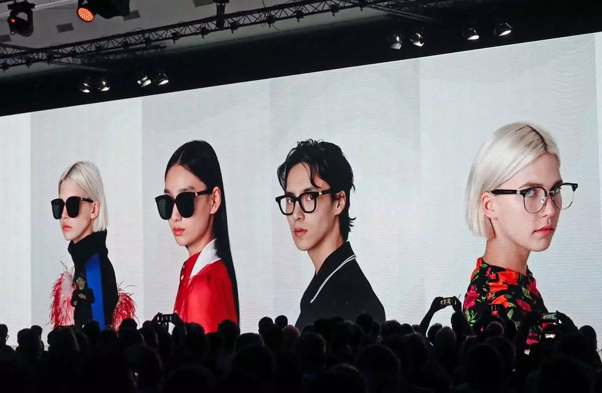 أطلقت Huawei للبيع نظارات النظارات 