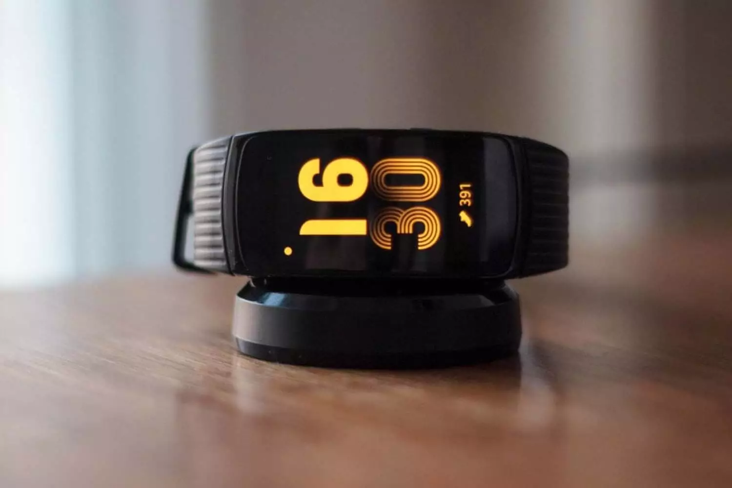 La principale raison pour laquelle il vaut la peine d'acheter Xiaomi Mi Band 5 33338_2