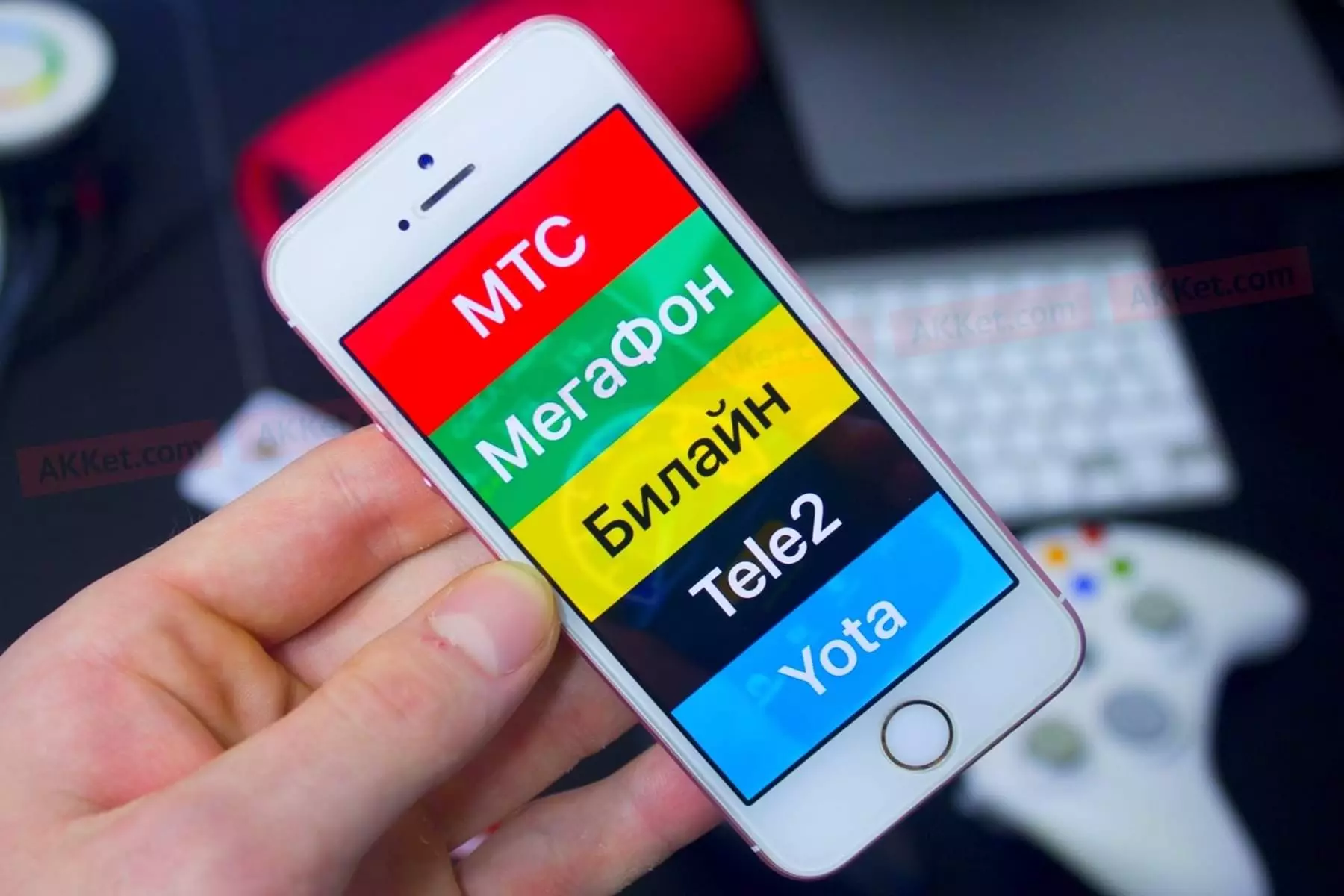 MTS ဆယ်လူလာအော်ပရေတာများ, Megafon, Beeline နှင့် Tele2 သည်စာရင်းပေးသွင်းသူအရေအတွက်အားလုံးကိုပိတ်ပင်ထားသည် 33745_2