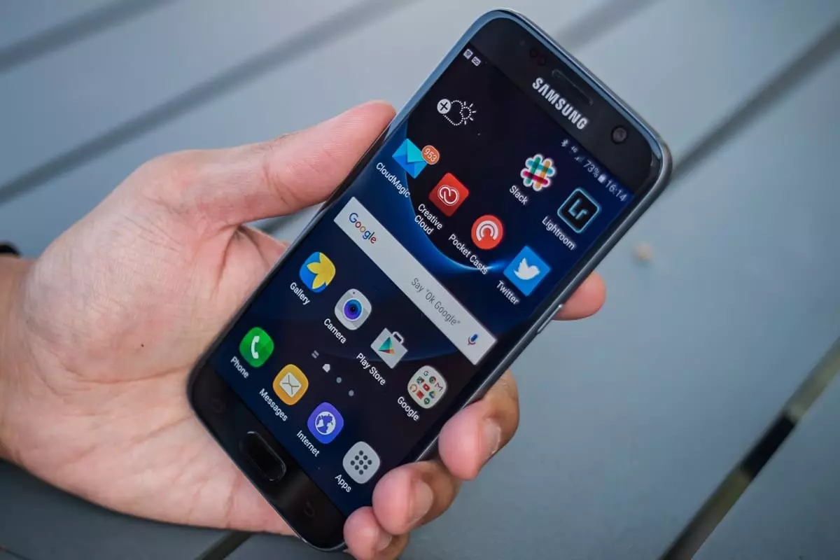 Comprare Nuovo Samsung Galaxy S7 è diventato possibile al prezzo più basso del mondo