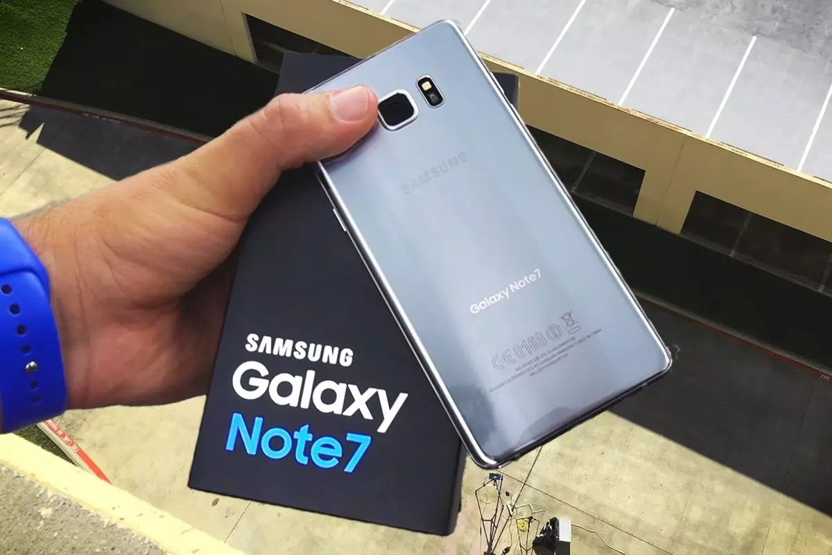 卖家“灰色”市场对三星Galaxy Note 7的问题不满意