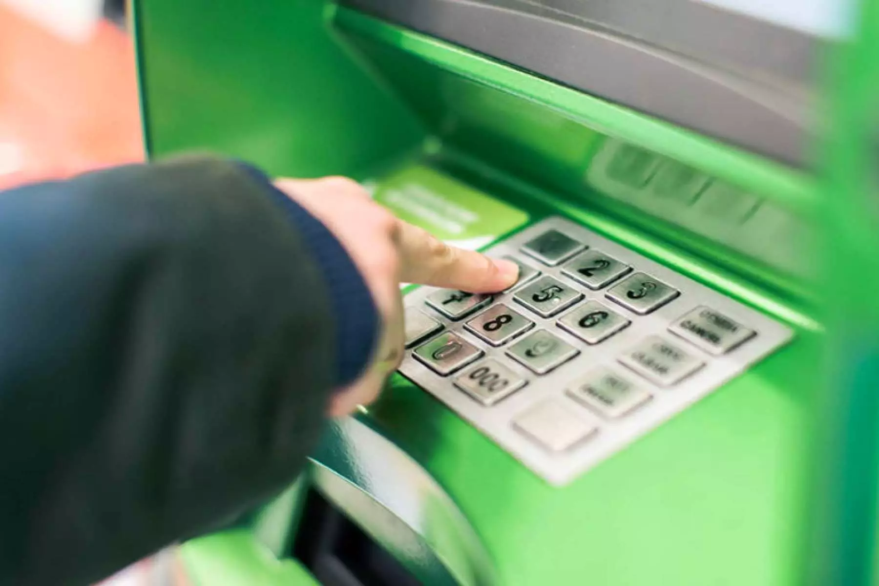 Sberbank adasintha ndalama ku ATM 33950_2