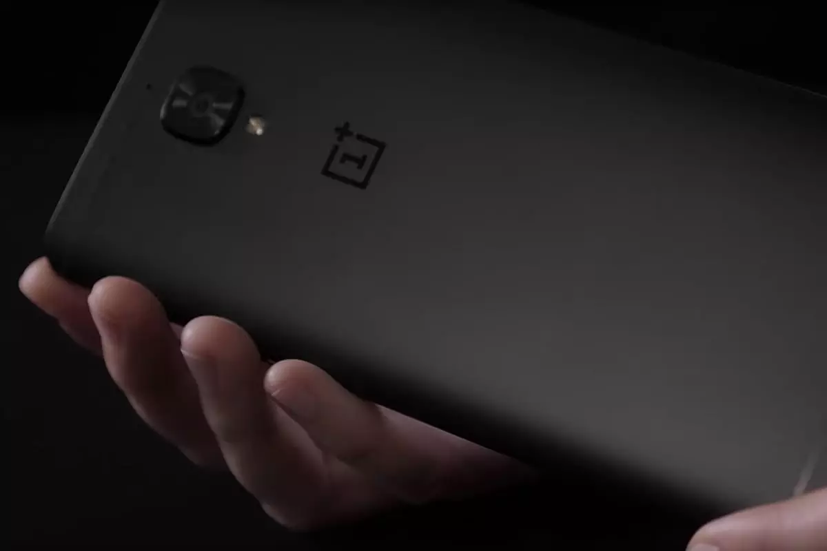 Oneplus 3T prodajni datum početka u ponoćnoj crnoj boji u Europi i SAD-u