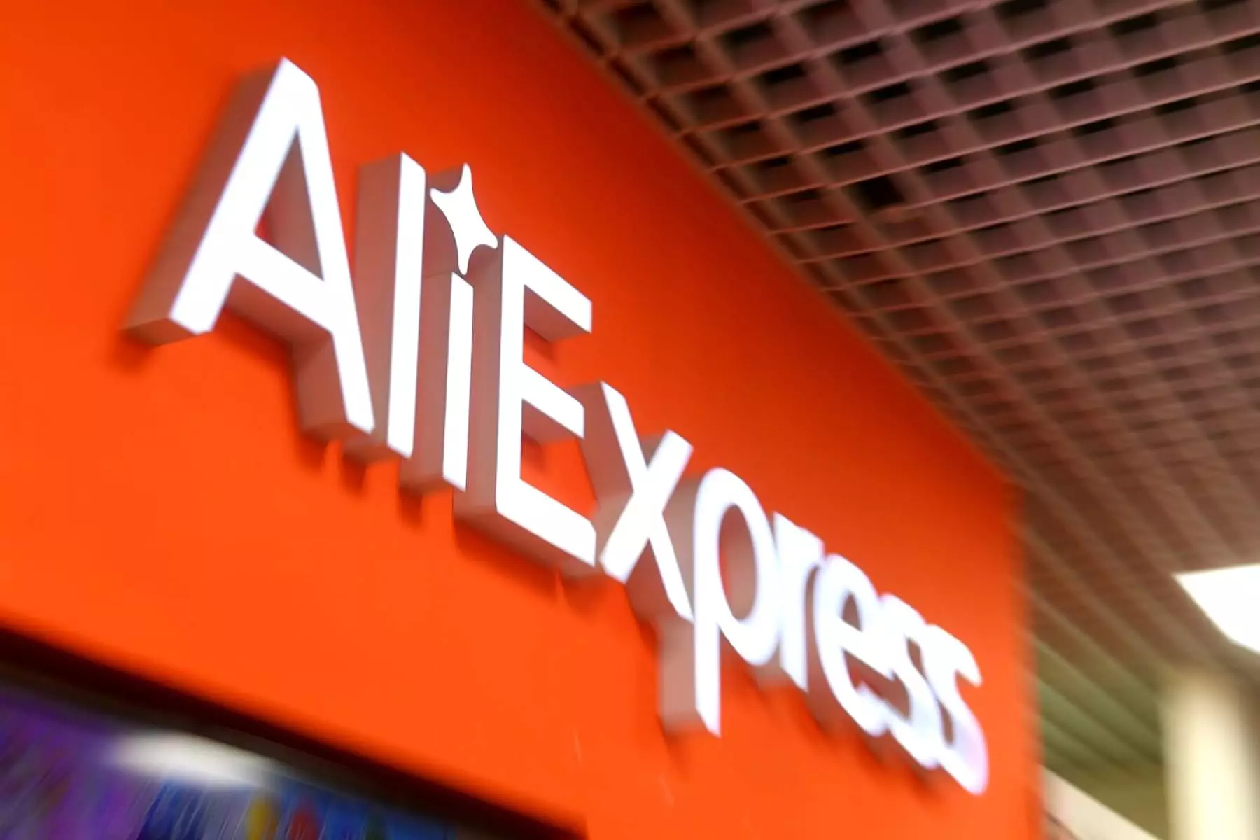 AliExpress fixo un pagamento único de 12 mil rublos a todos os clientes 34242_1