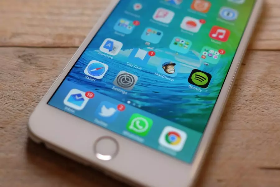 iOS 9 တွင်ကြော်ငြာပြုသူသည်ပစ္စည်းဟောင်းများပေါ်တွင်အလုပ်မလုပ်ပါ