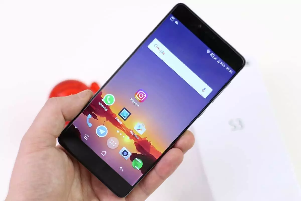 Smartphone na-enweghị akụkụ akụkụ Enephane S3 dara $ 150