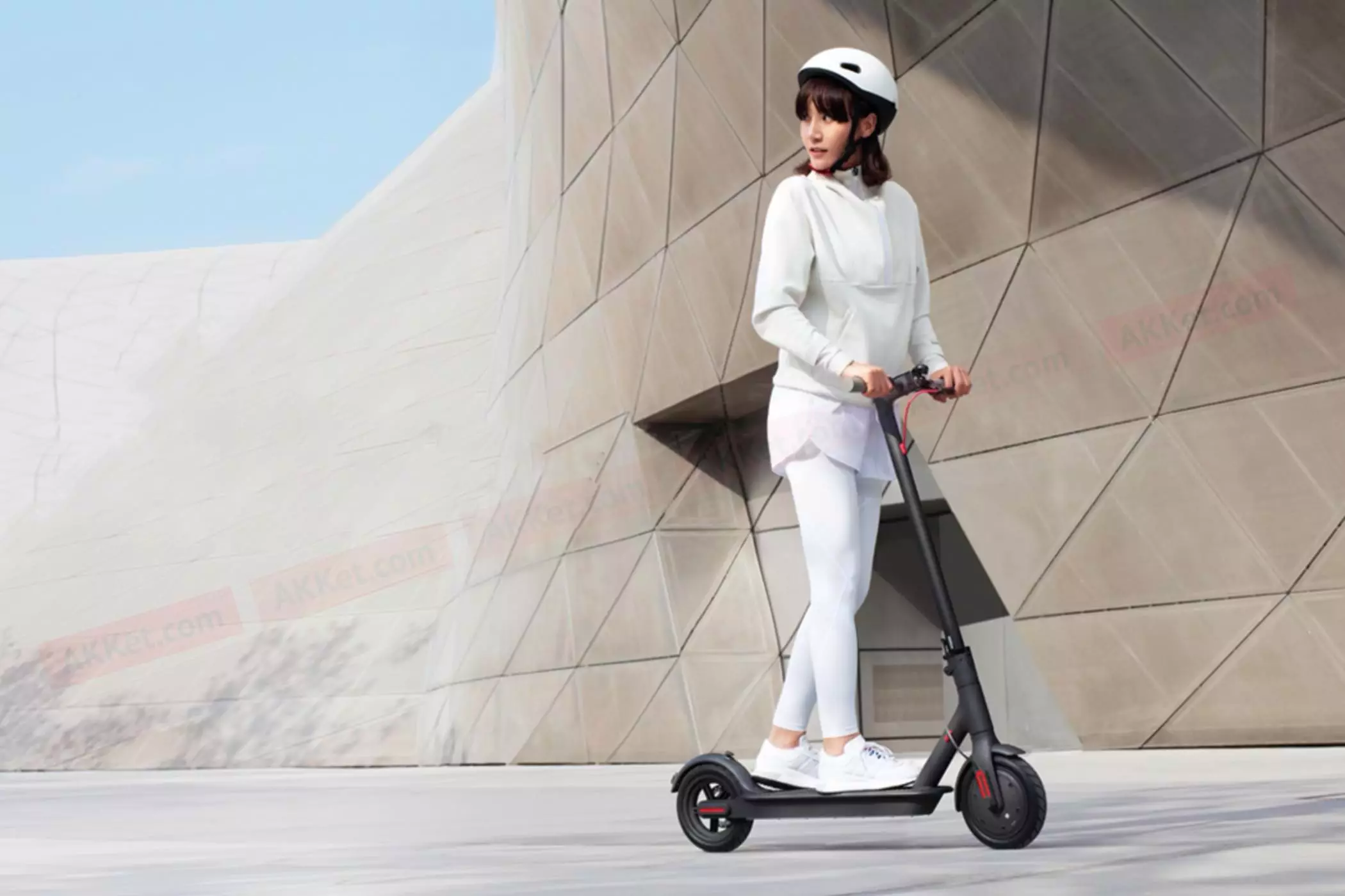 Xiaomi Mijia Scooter 1S는 화면과 30km의 스크린과 뇌졸중으로 전기 스쿠터를 표시합니다. 34560_5