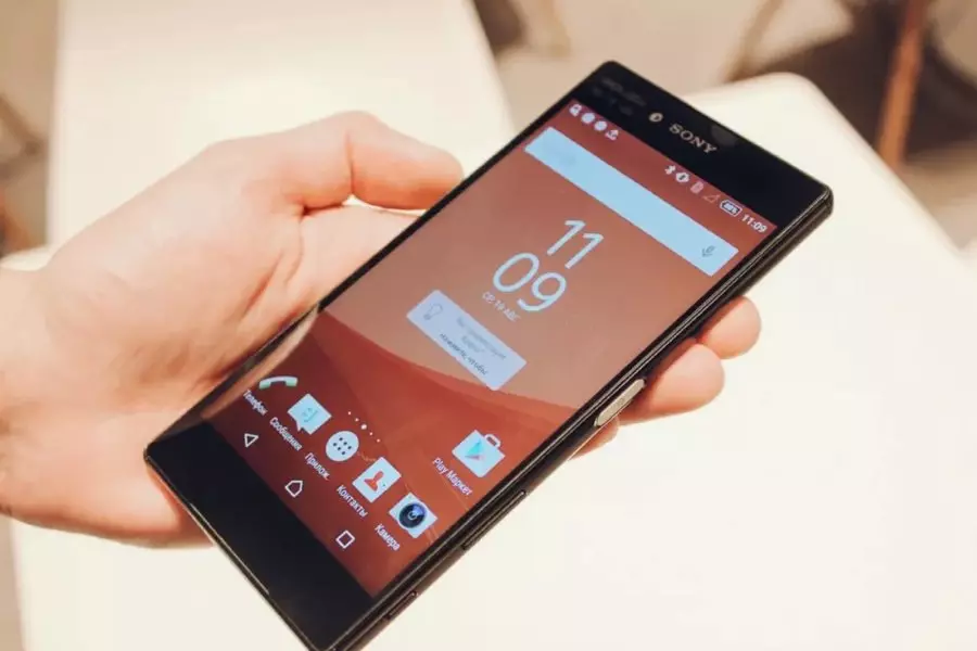 Sony Xperia Z5 Premium - Smartphone med 4K skjerm og 4 GB RAM