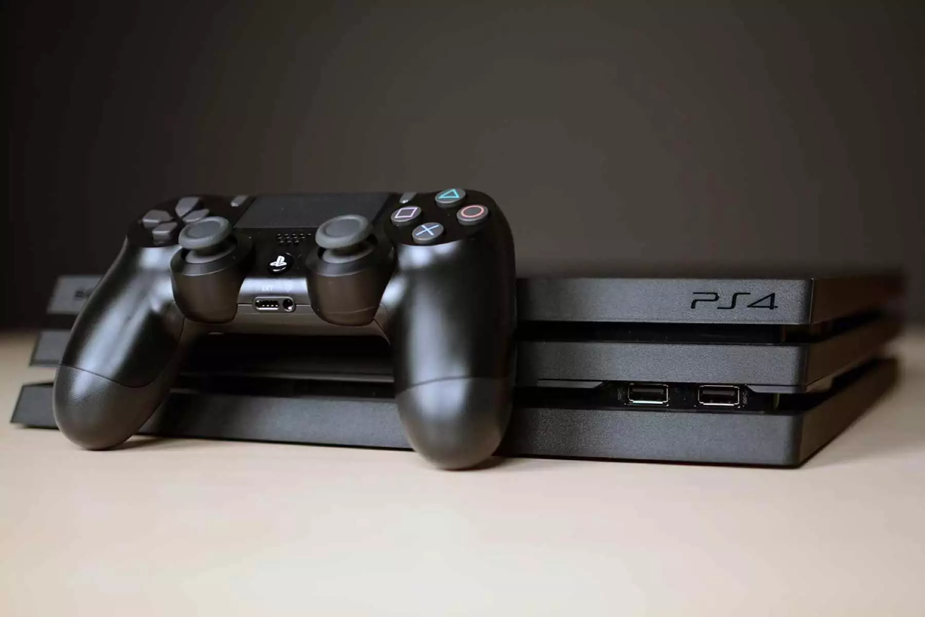 Sony je pogodio cijenu Playstation 4, što ga čini dva puta jeftinije 34774_1