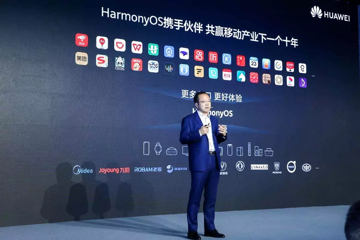 Huawei yasimbuye Android kuri Harponos kuri moderi zose za terefone 34837_2