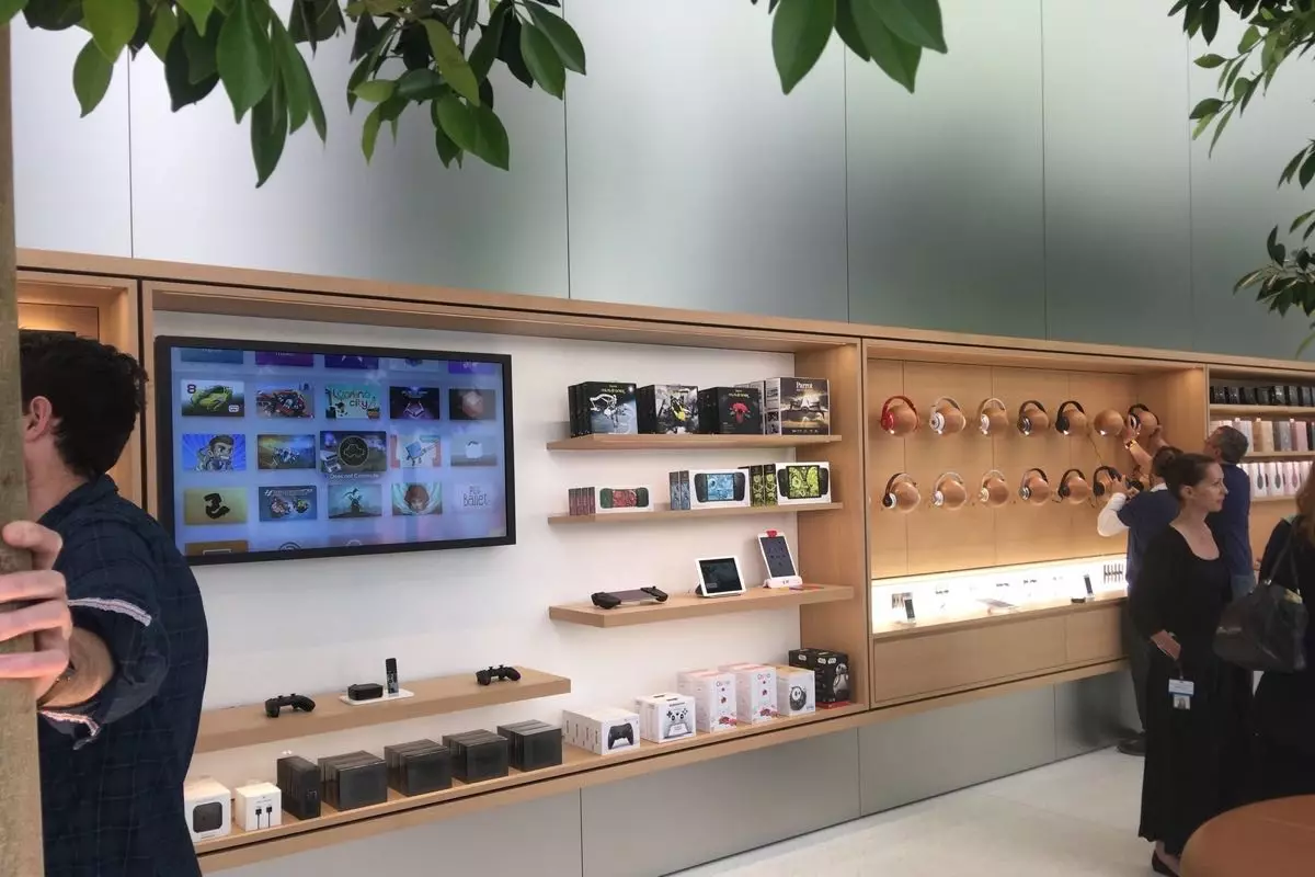 Apple ouvrira son premier magasin de marque à la mère mère Samsung