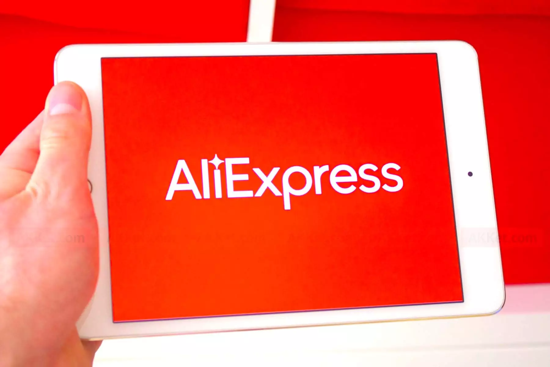 AliExpress буюмдарын сатып алуу азыр толугу менен пайдасыз, ошондуктан ошентип 35120_2