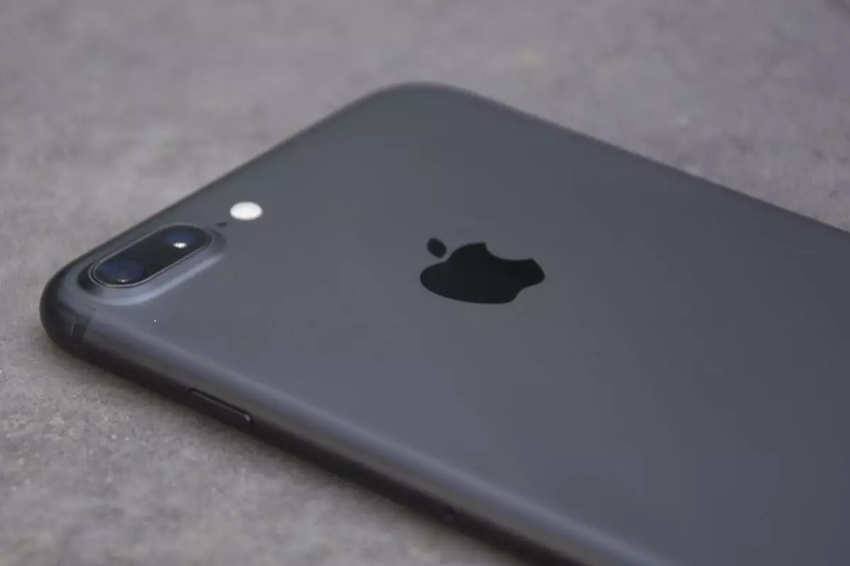 Tsmc laau fetosoga nerts e maua ai piliona piliona o tala ona o le manuia o le iphone 7