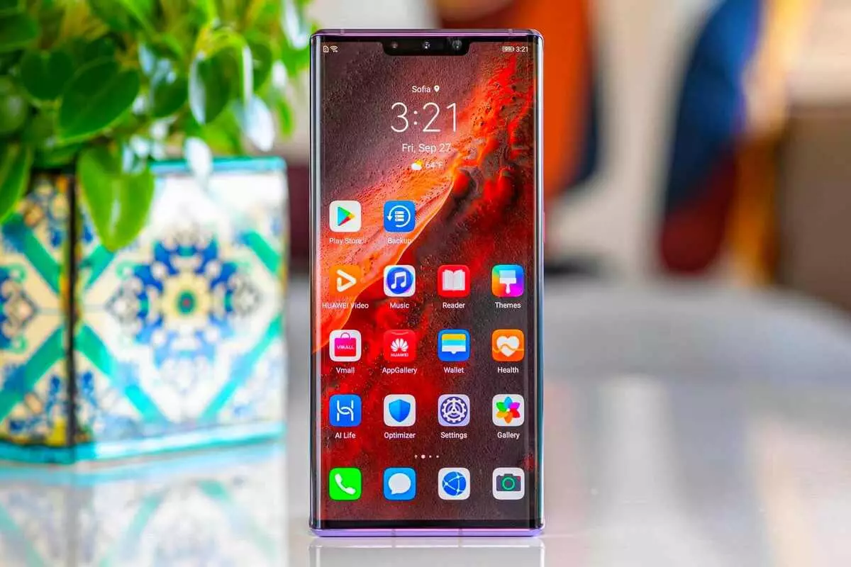 Huawei dileupaskeun hardonoos pikeun ngagentos Android pikeun smartphone 35417_2