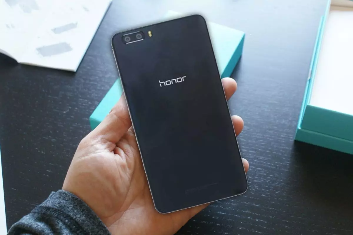 Zveřejněné technické specifikace Huawei Honor 6x Smartphone s dvojitým fotoaparátem