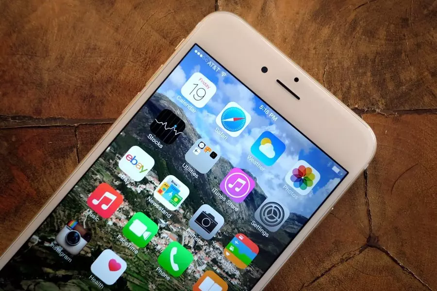 Iye owo ti iPhone 6s ni Russia yoo bẹrẹ lati 100,000 rubles