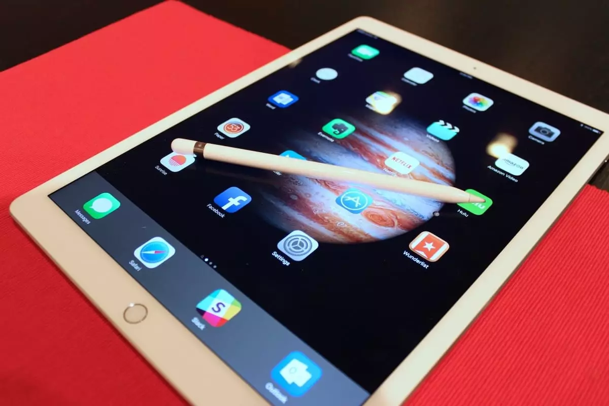 Innovativ 10,5-tommer iPad til stede i april