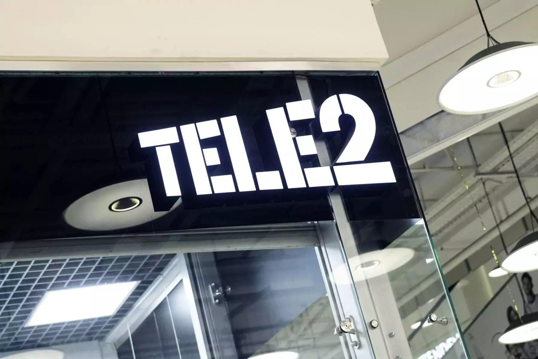 Tele2 ya cellular yoyambitsidwa ndi chimbudzi cha mtengo wotsika kwambiri 35877_1