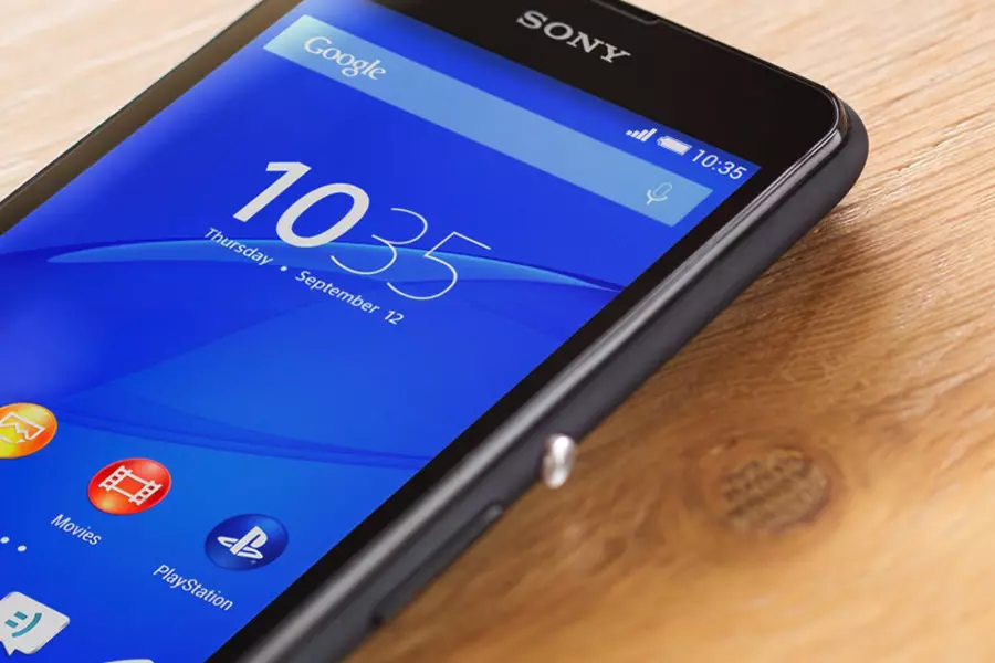 Sony začne predávať Smartphone Xperia E4G v Rusku do konca marca