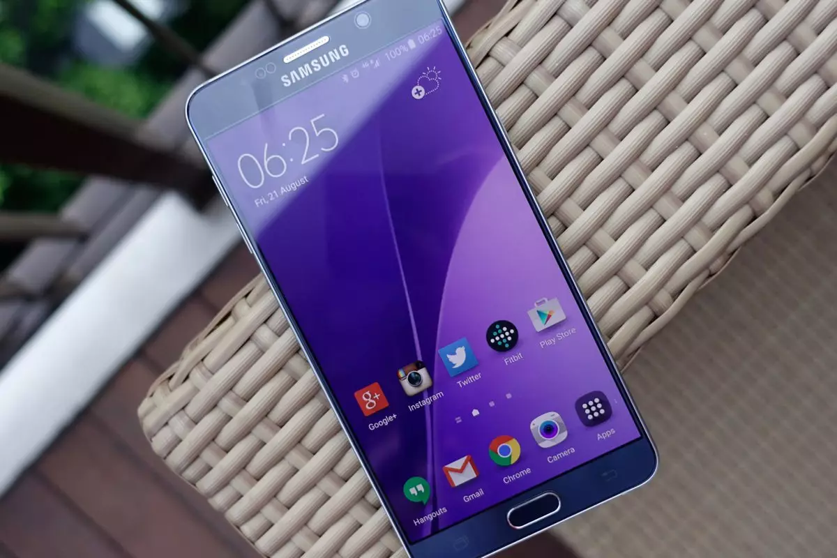 Samsung Galaxy Note 5 ба Galaxy S6 Edge + Маргааш Android 6.0.1 MarshMallow хүлээн авна