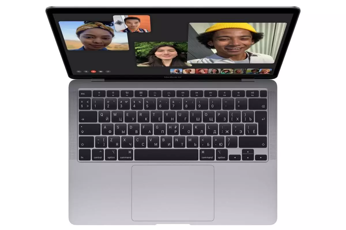 Apple, etibarlı bir klaviatura ilə yeni bir MacBook Air (2020) yayımladı 36787_2