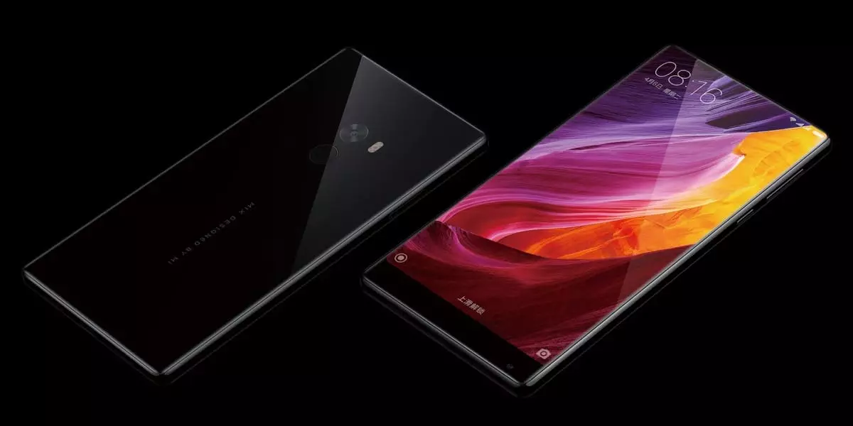 Εξετάστε το Xiaomi Mi Mix Stands στη Ρωσία λιγότερο από ό, τι στην Κίνα - γιατί; 3725_4