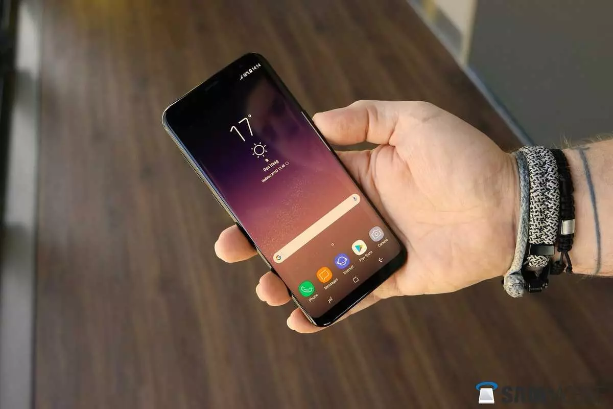 Samsung Galaxy S8 Galaxy S8 + פאָטאָ איבערבליק 13