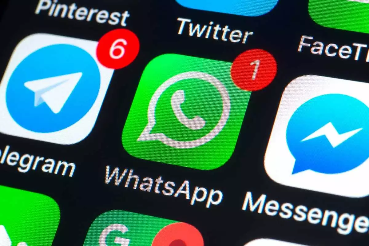 'N manier gevind om iemand anders se korrespondensie in WhatsApp lees 37362_2