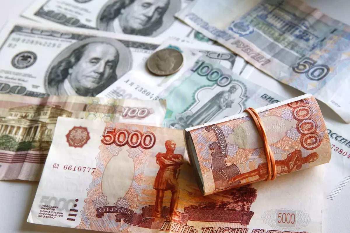 Sberbank mówił o upadku rosyjskiej gospodarki i wzrost cen dolara do 100 rubli 37507_2