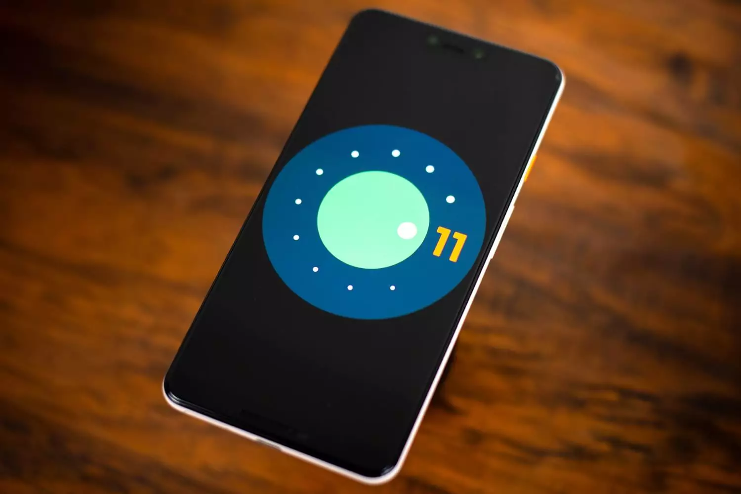 Google has released a stable Android 11 for all smartphones 37632_1