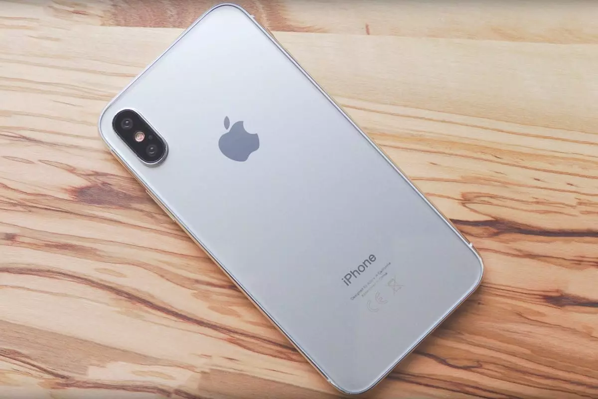 iPhone 8 ၏အဓိကအင်္ဂါရပ်များထဲမှတစ်ခုမှာပရိသတ်များကိုစိတ်ပျက်စေလိမ့်မည်။ ဒီဟာကမထိဘူး 3775_1