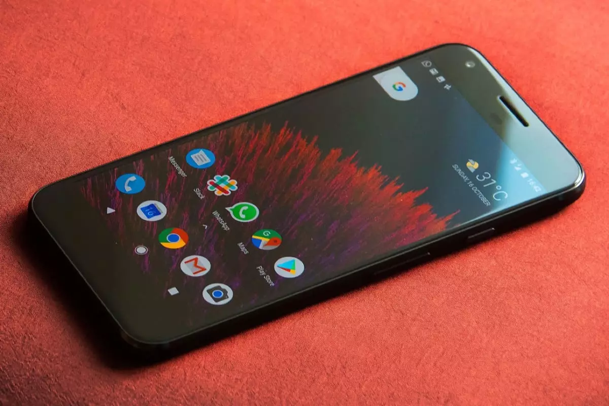 ასეთი Google Pixel 2 სურს შეიძინოს ყველაზე ლოიალური ვაშლის გულშემატკივარი - სმარტფონი წლის