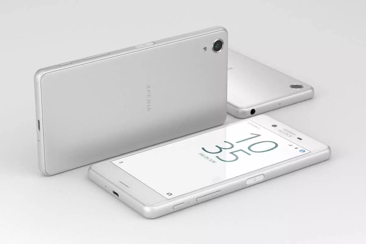 Smartphone Xperia X Výkon začal být prodáván v Rusku