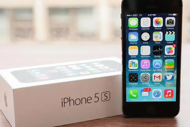 Noong 2015, maaaring maglabas ang Apple ng bagong iPhone na may 4-inch screen