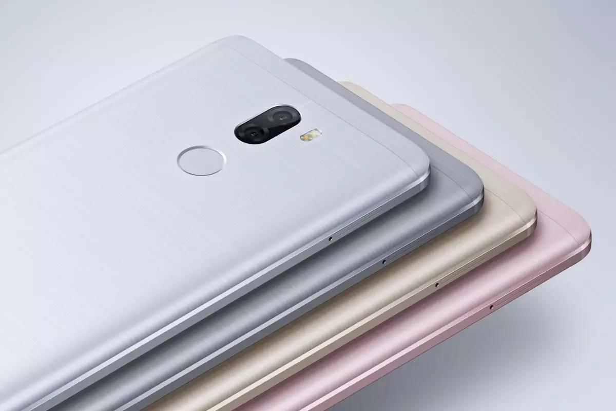 Famous Online Store offre di acquistare Xiaomi Mi5s e MI5S Plus Smartphones con un grande sconto