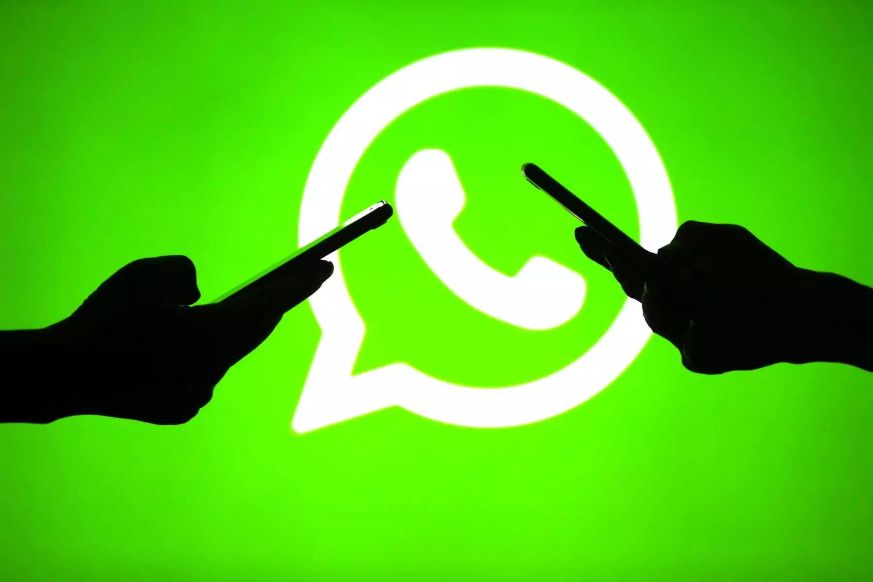 Chyba v WhatsApp vám umožňuje ľahko a len prečítať niekoho iného korešpondencie 38710_1